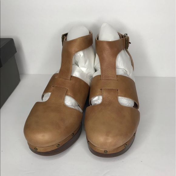 Vionic | Shoes | Nib Vionic Toffee Faye Clogs Leather | Poshmark